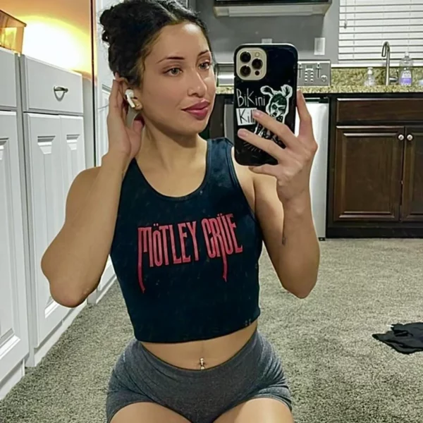 Motley Crue Band Unisex Cropped Tank – Grrrlworld